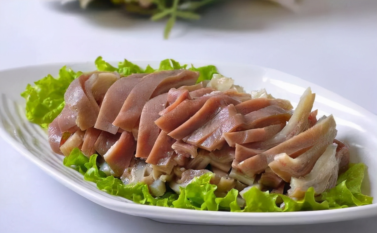 What does the saying "ten medicines for a pork belly" mean?What are the ...