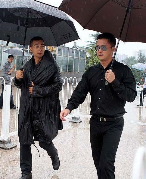 Xinfang Shiyu's 28 debut debut is too red?Dawei Tianlong slashes thorns ...