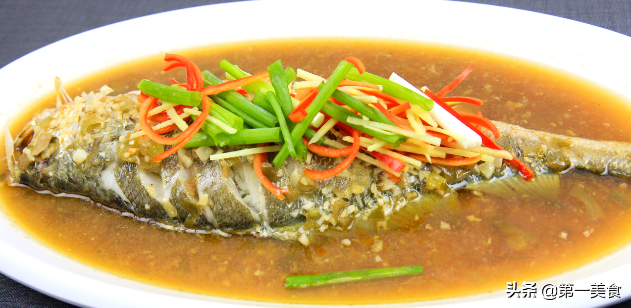 The chef teaches you how to steam yellow croaker! The fish that no one ...