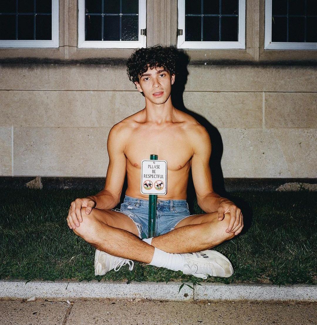 American actor Isaac Powell has become the newest star face of CALVIN ...