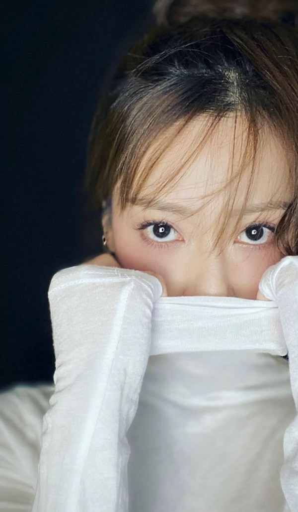 Treasure girl!He confessed in the backlight, full of aura, "old actor ...