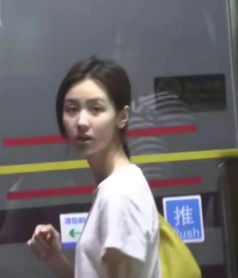 Yin Zheng Chen Duling's love affair exposed?There is a big difference between Chen Duling's ...