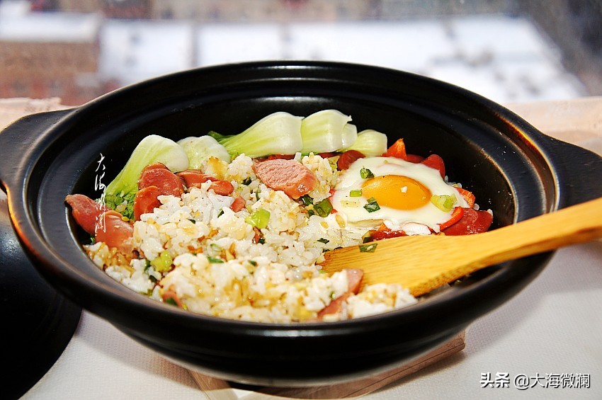 You don't need to buy your child's favorite claypot rice. You can cook ...