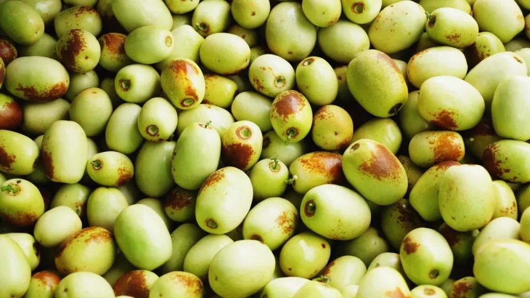 The sweetness of the old age in early autumn is hidden in the "crack ...