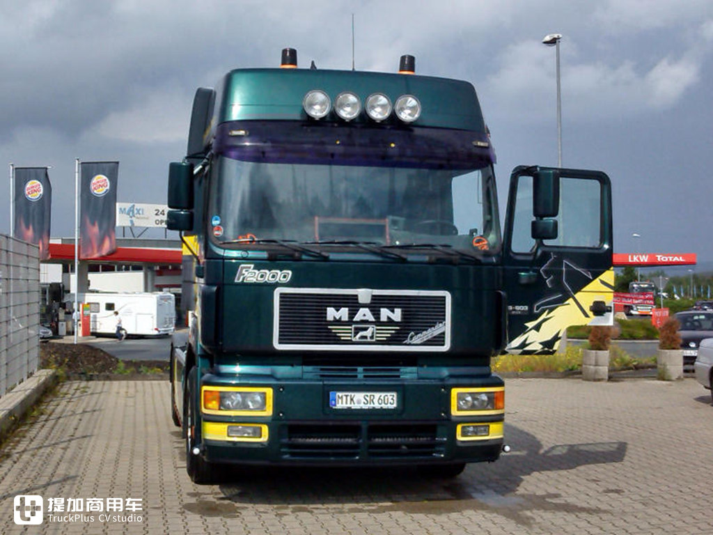 Have you ever seen a MAN F2000 truck with over 600 horsepower and a V10 ...