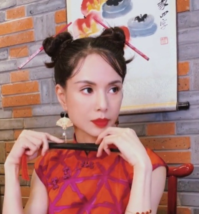 The humble Li Ruotong, who once surpassed Liu Yifei by far, now relies ...