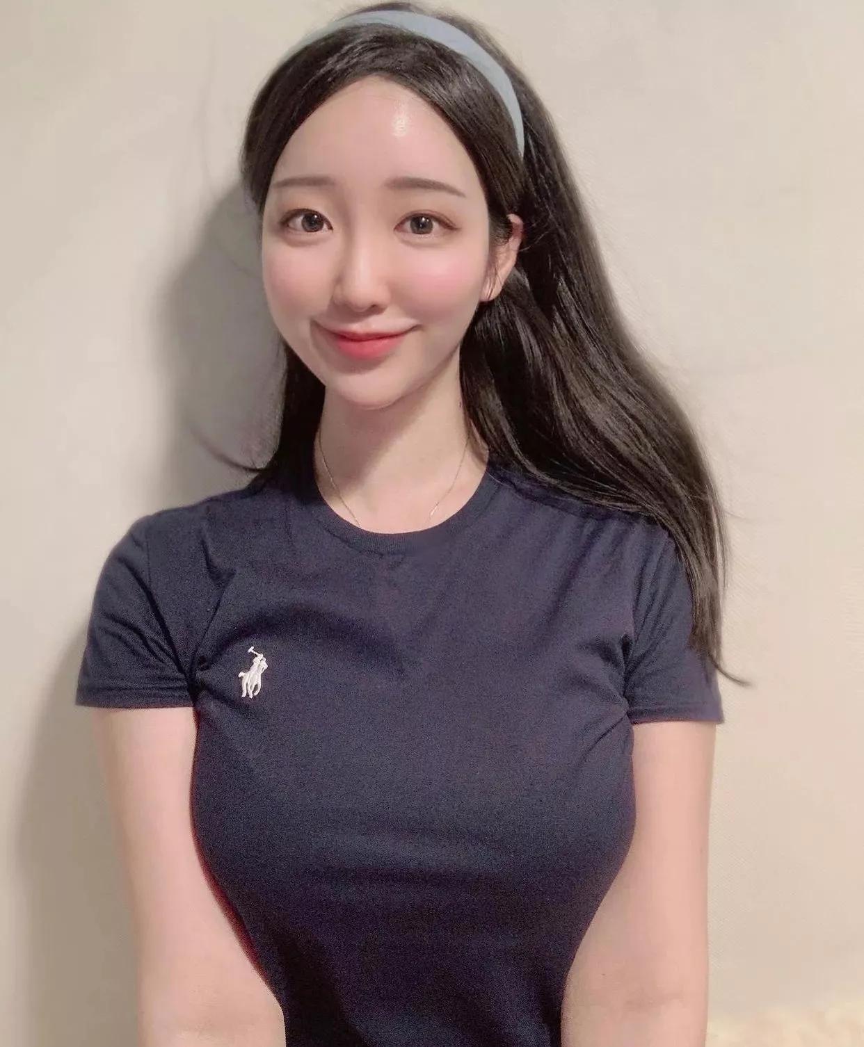 130 kg fat girl after counterattack pole dance - iNEWS