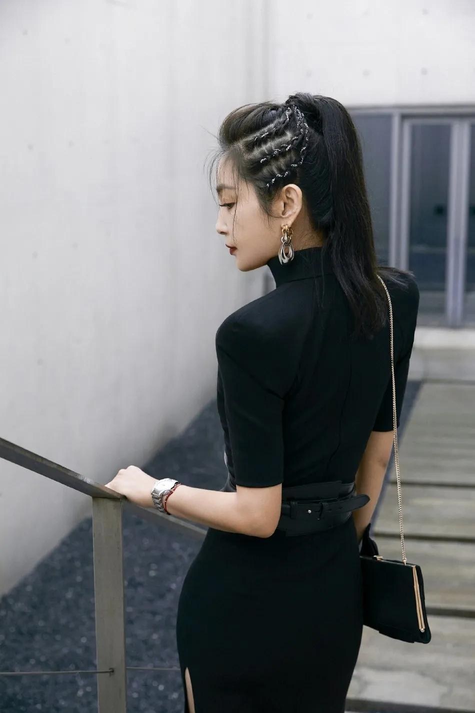 Li Bingbing's high ponytail braided hair, a pleasant smile, a warm and ...