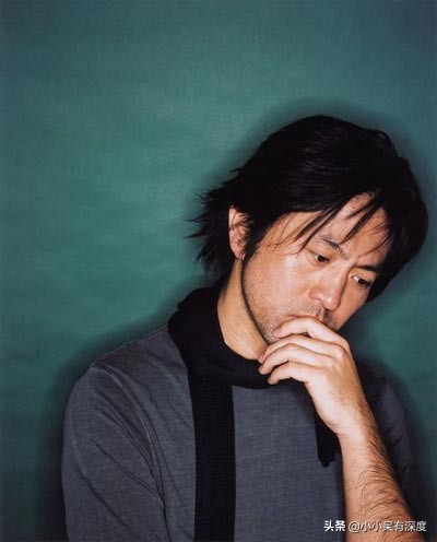 Zhang Hongliang is the godfather of love songs, he is a legendary ...