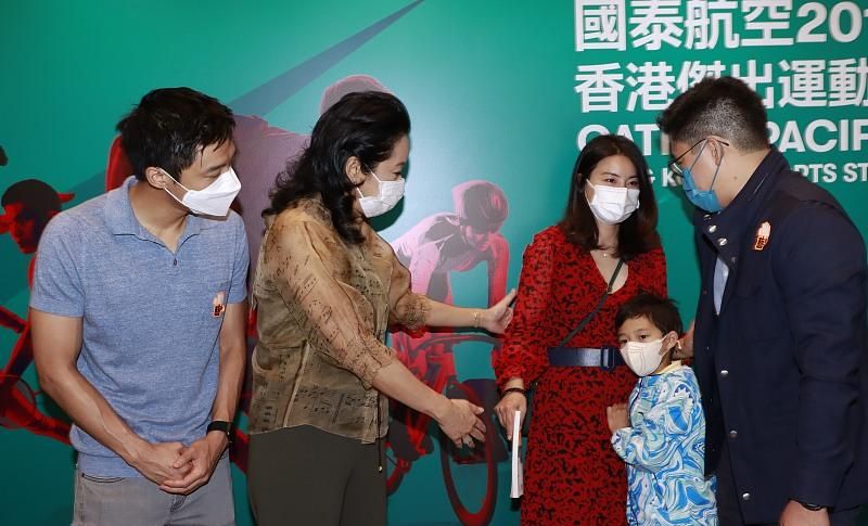 Three generations live in the same house, Huo Zhongxi is too clingy to ...