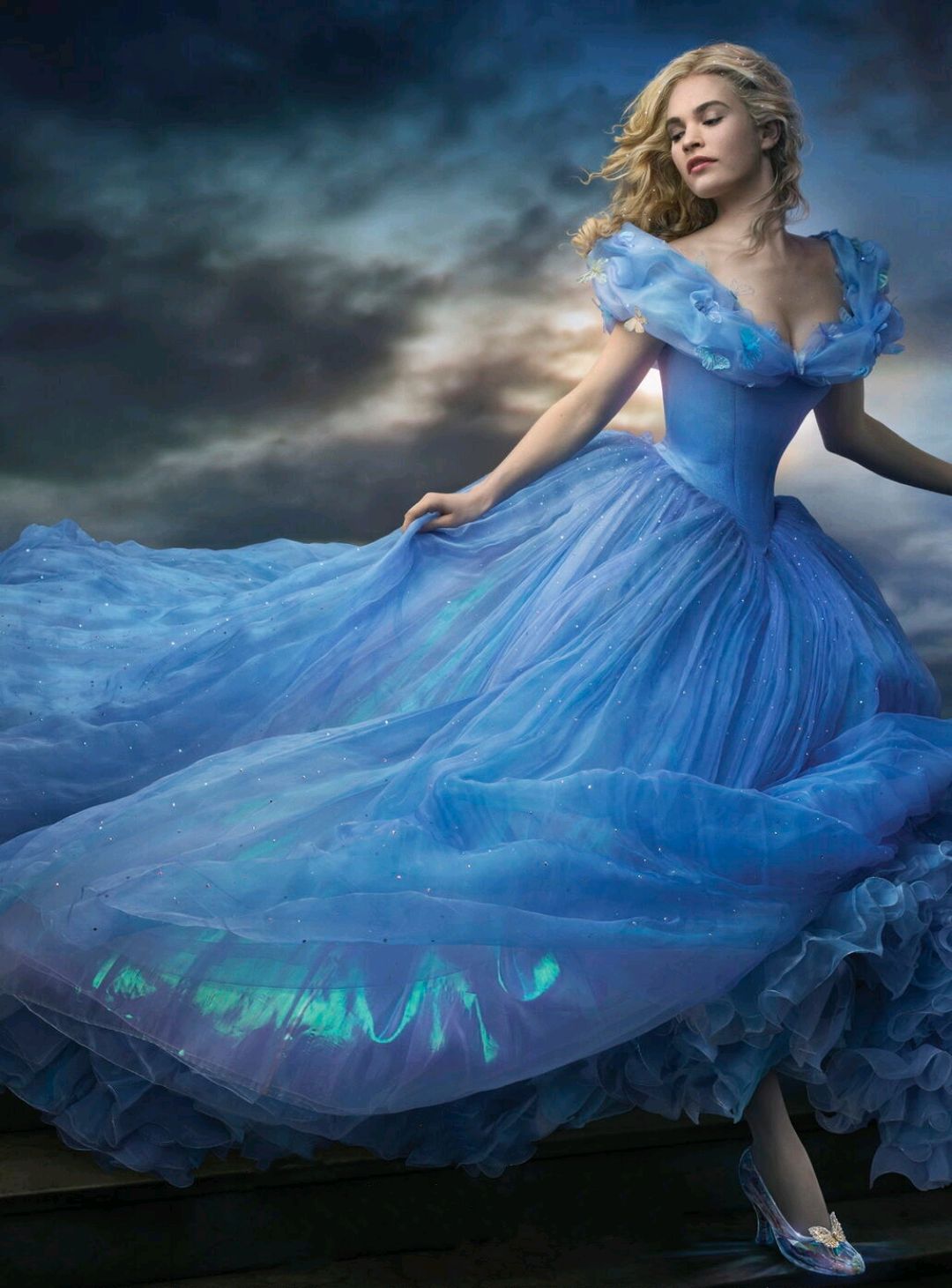 "Cinderella" drag dress: It takes 45 minutes to put on the skirt, and ...