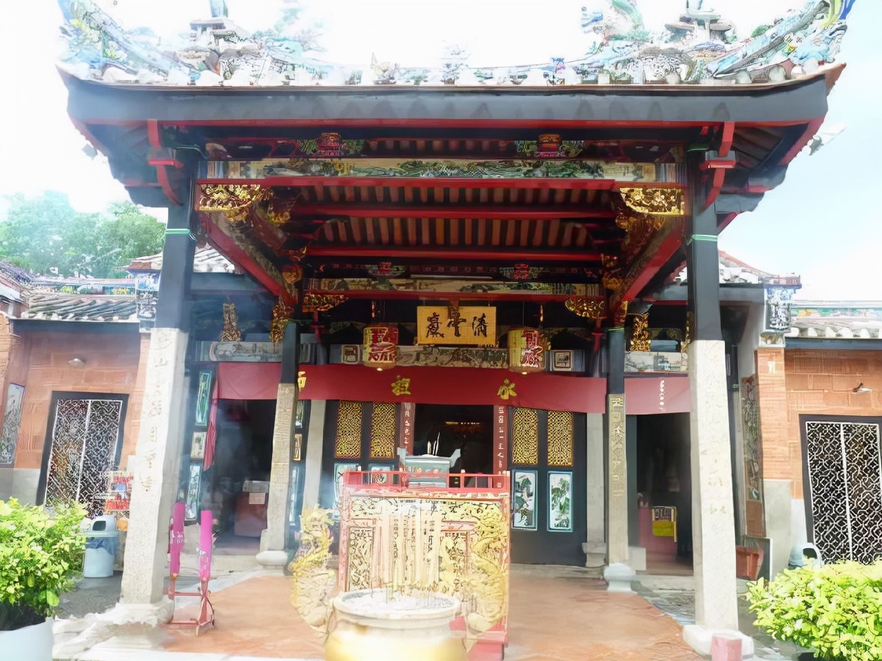 The only snake temple in the world, the temple is full of poisonous ...