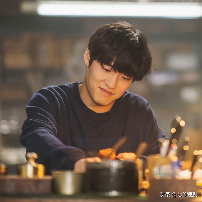 The young actor model worker is making a drama, Jiang He makes a ...