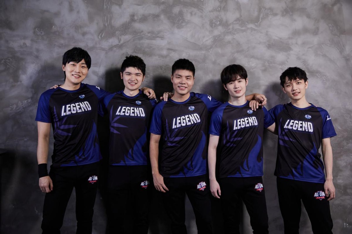 Umbrella's live broadcast recalled his career. The problem in the OMG ...