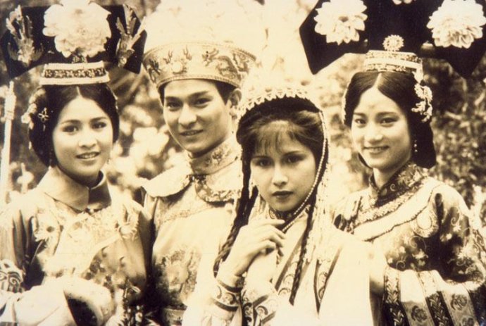 The 8th version of Xiang Fei, her eyes and veins are affectionate and ...