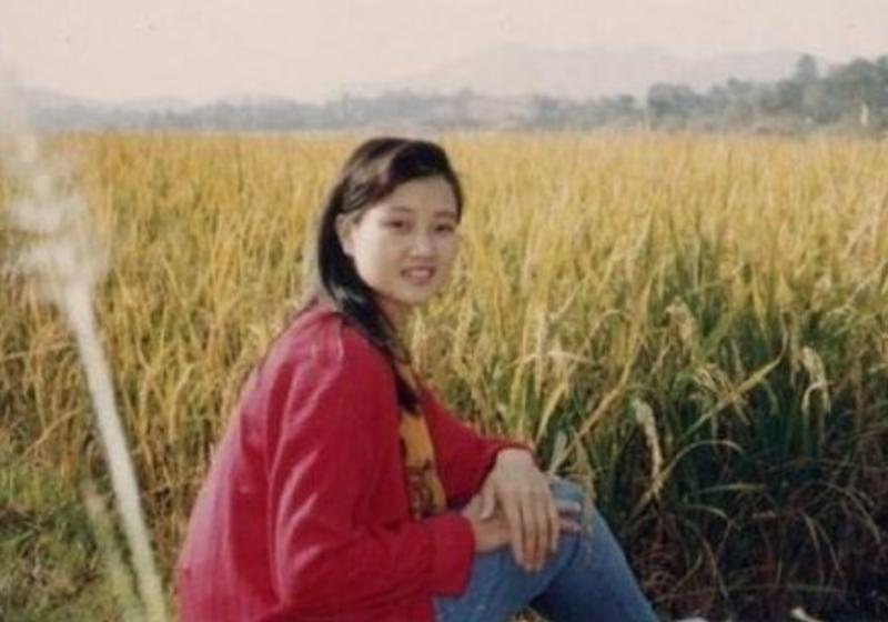 Song Zuying, the queen of folk songs, how is this Xiang girl now? - iNEWS