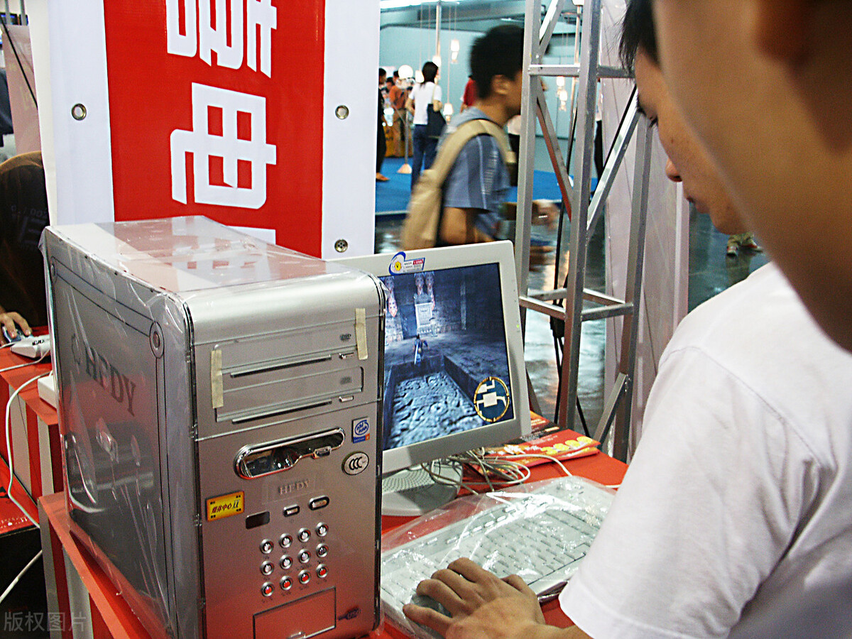 The history of the decline and fall of Hedy's mobile phone: the former ...