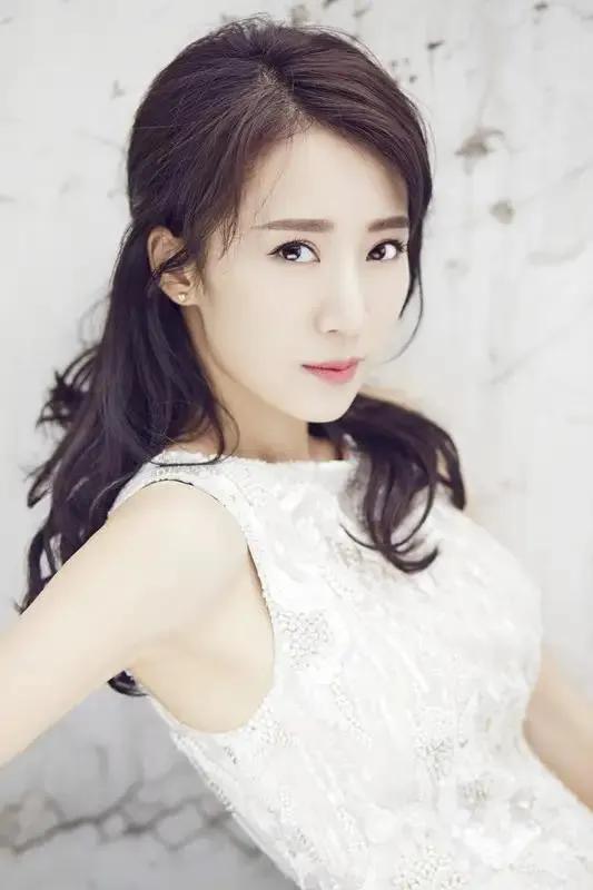 Li Nian's photo - iNEWS