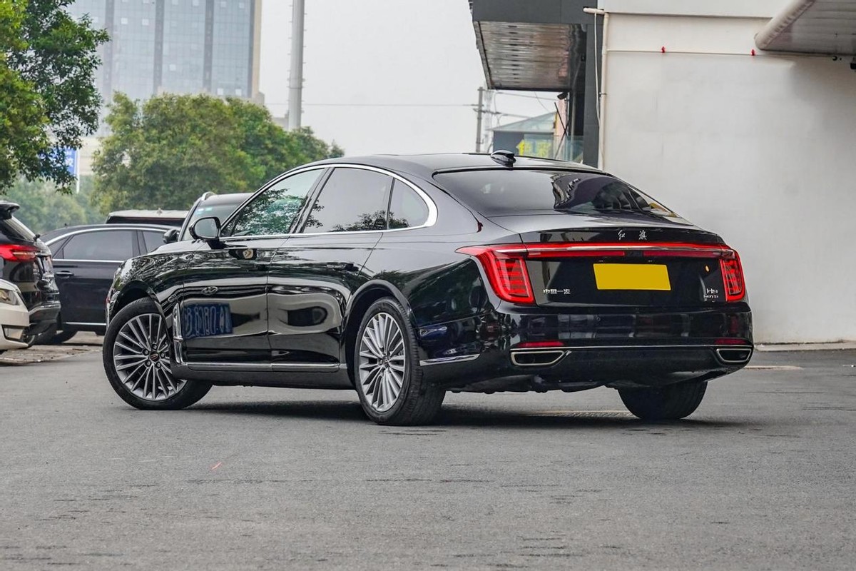 "The light of domestic products" Hongqi H9, sales catch up with CT6, S90, is it a success? - iNEWS