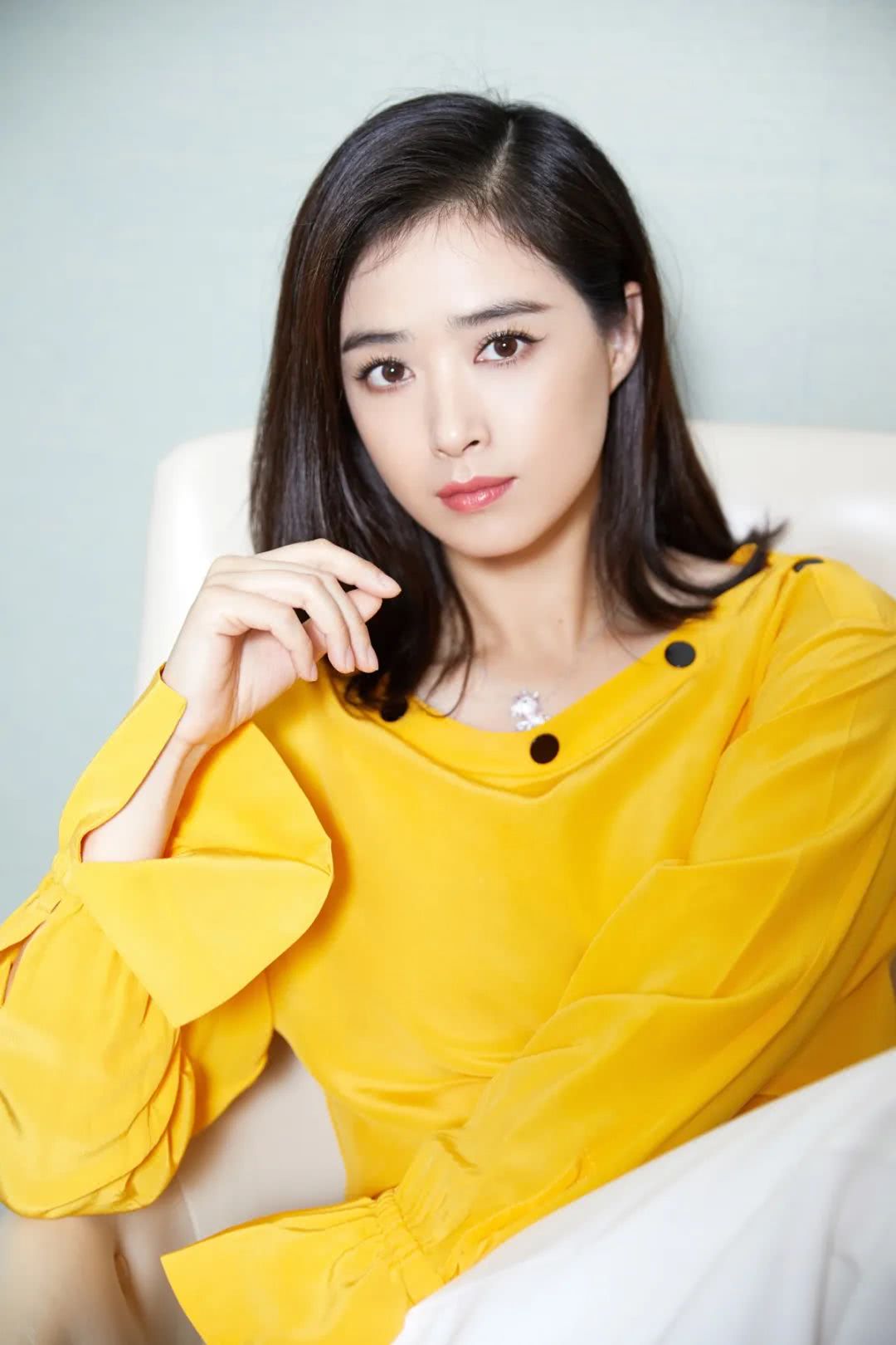 Hua Fei Jiang Xin's beautiful photos: Sluts are hypocritical and teasing is the engine, and the ...