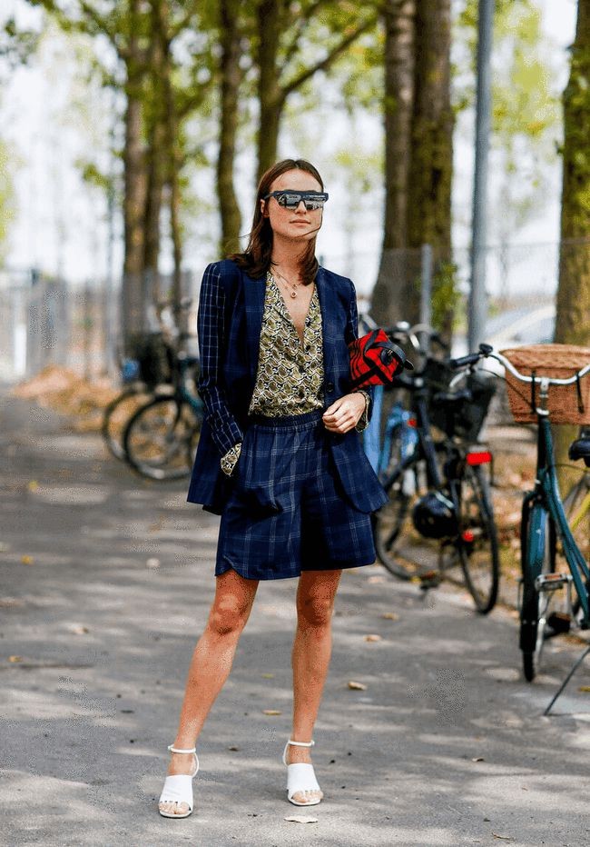 "Commuter style" is a must-have for women in the workplace, who can ...