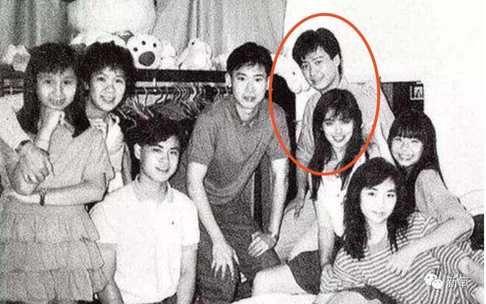 Wang Zuxian's two-sided life: no cannibalism in front of the stage - iNEWS