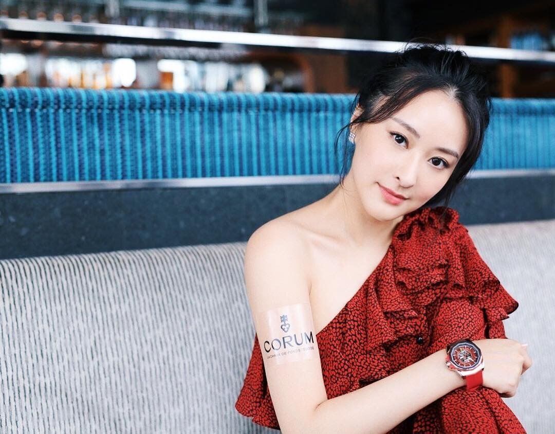 Betrayed by her first love leaves a shadow, TVB is eager for Xiaohua Chen Ying. There is no new ...