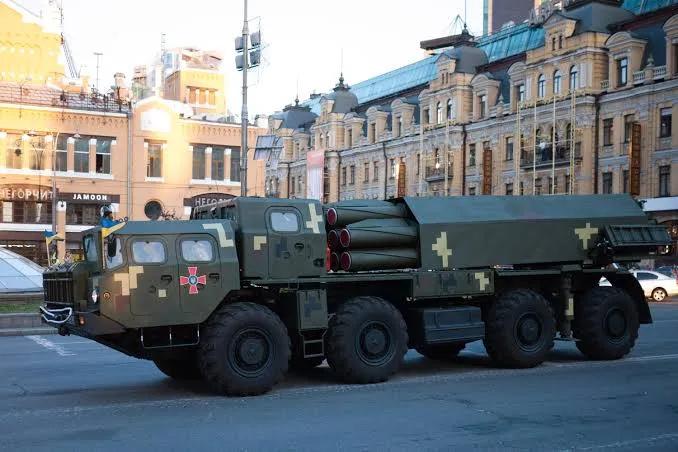 Ukrainians' 300 "Long Fire"-"Vilkha-M" long-range rocket launcher - iNEWS