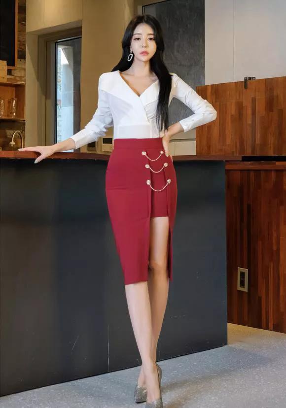 Beauty Zheng Youzhen: Appreciation of fashion trends - iNEWS