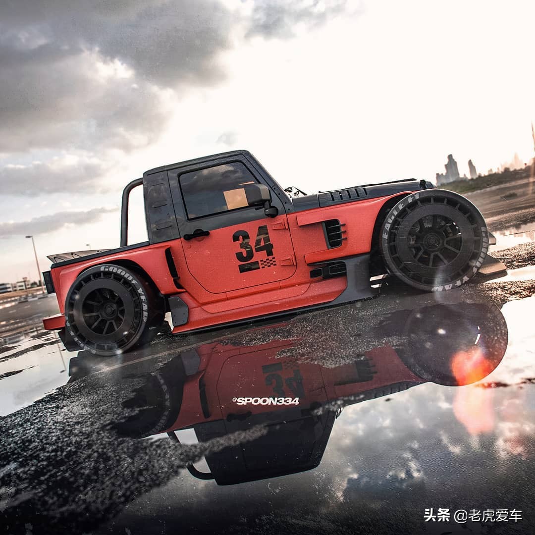 Overbearing off-road SUV, Jeep Wrangler, pickup-style modification ...