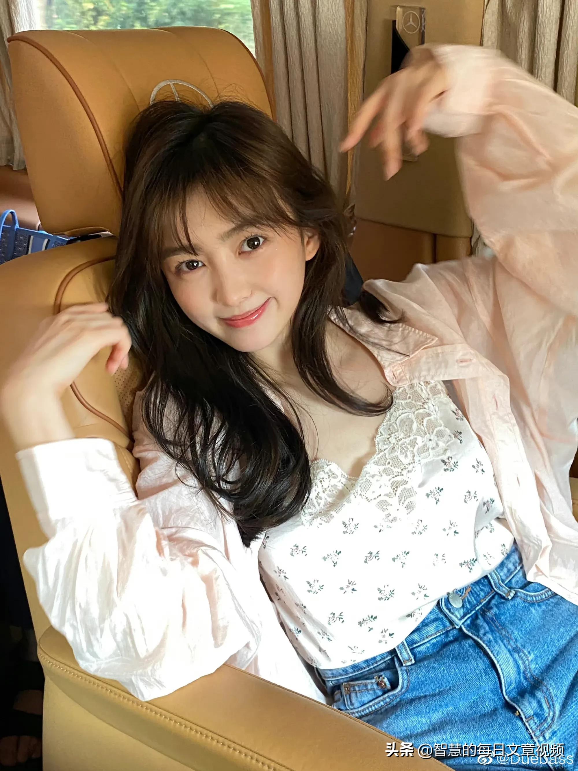 Meitu-Romantic Moments in Autumn - iNEWS