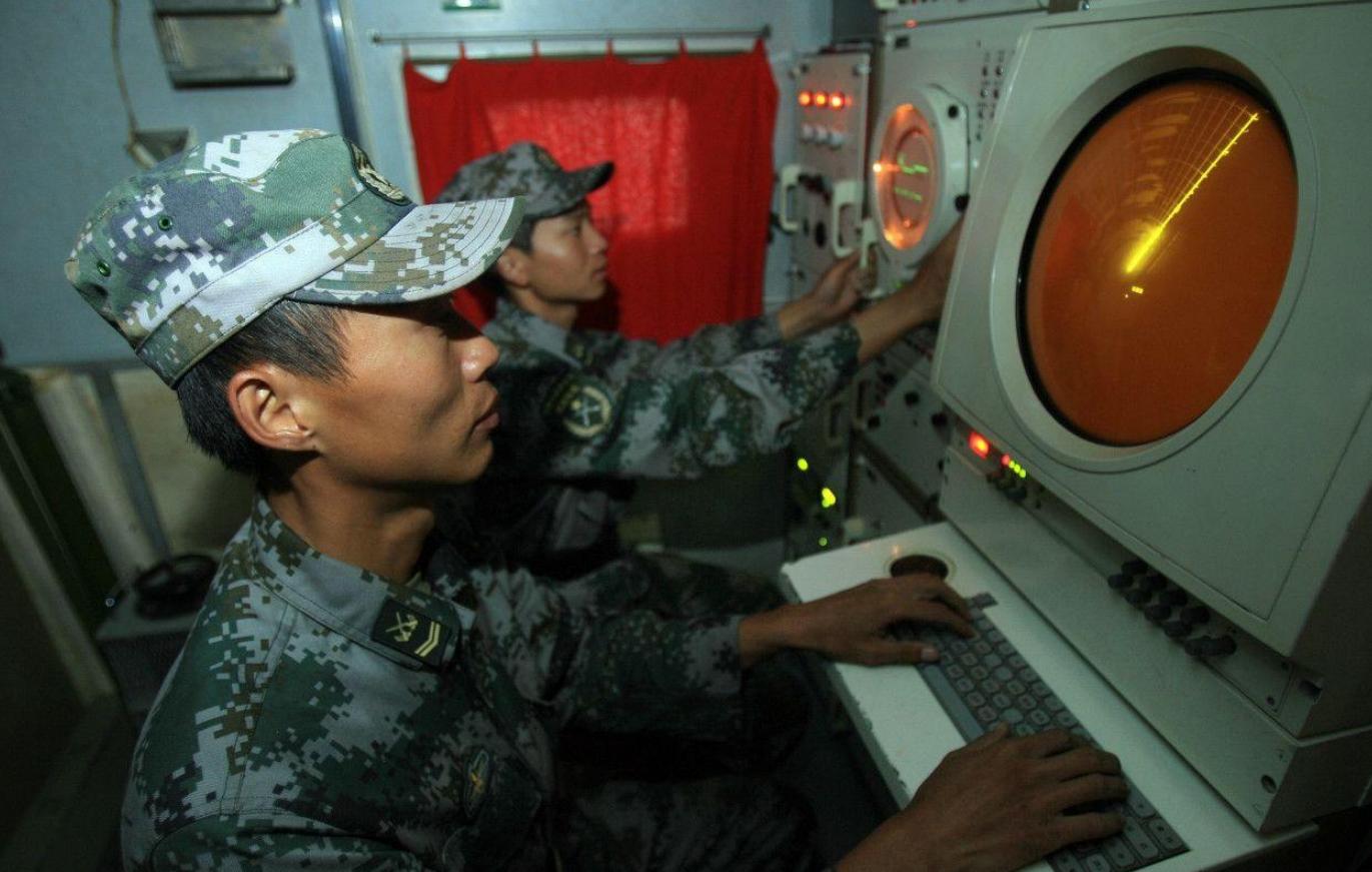 If F22 and B2 attack together, China's air defense system will be ...