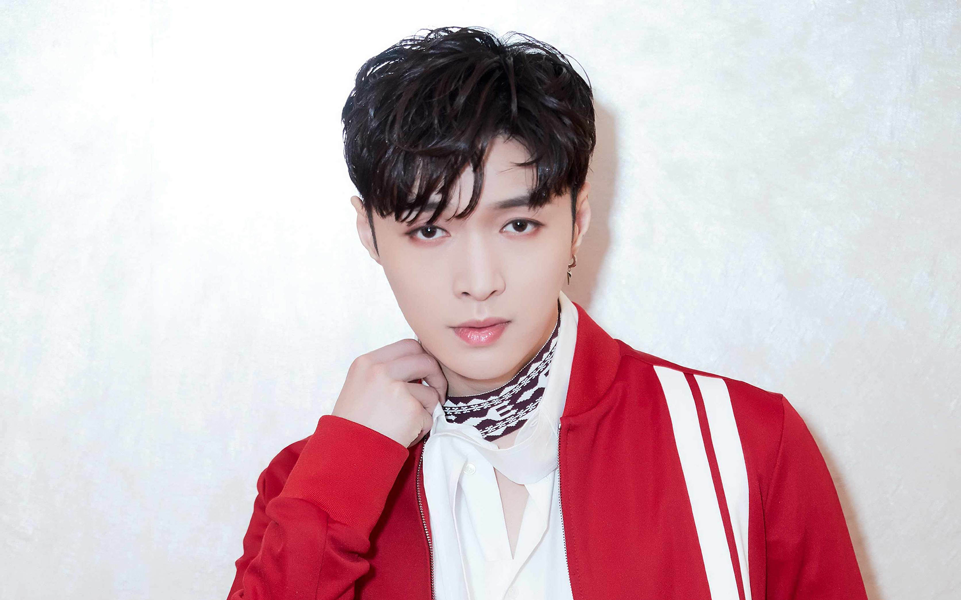 Entertainment reviews: Xiao Zhan, Chen Yuqi, Zhang Yixing, Zhang Jingyi ...