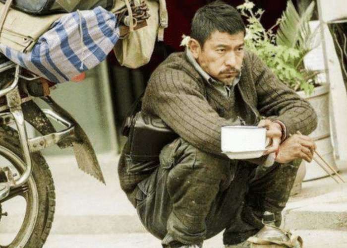 Who is the most realistic actor acting as a beggar?Stephen Chow stuffed ...