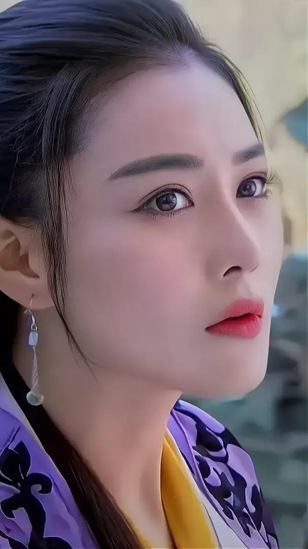 Qian Jiao Bai Mei Zhang Xinyu - iNEWS