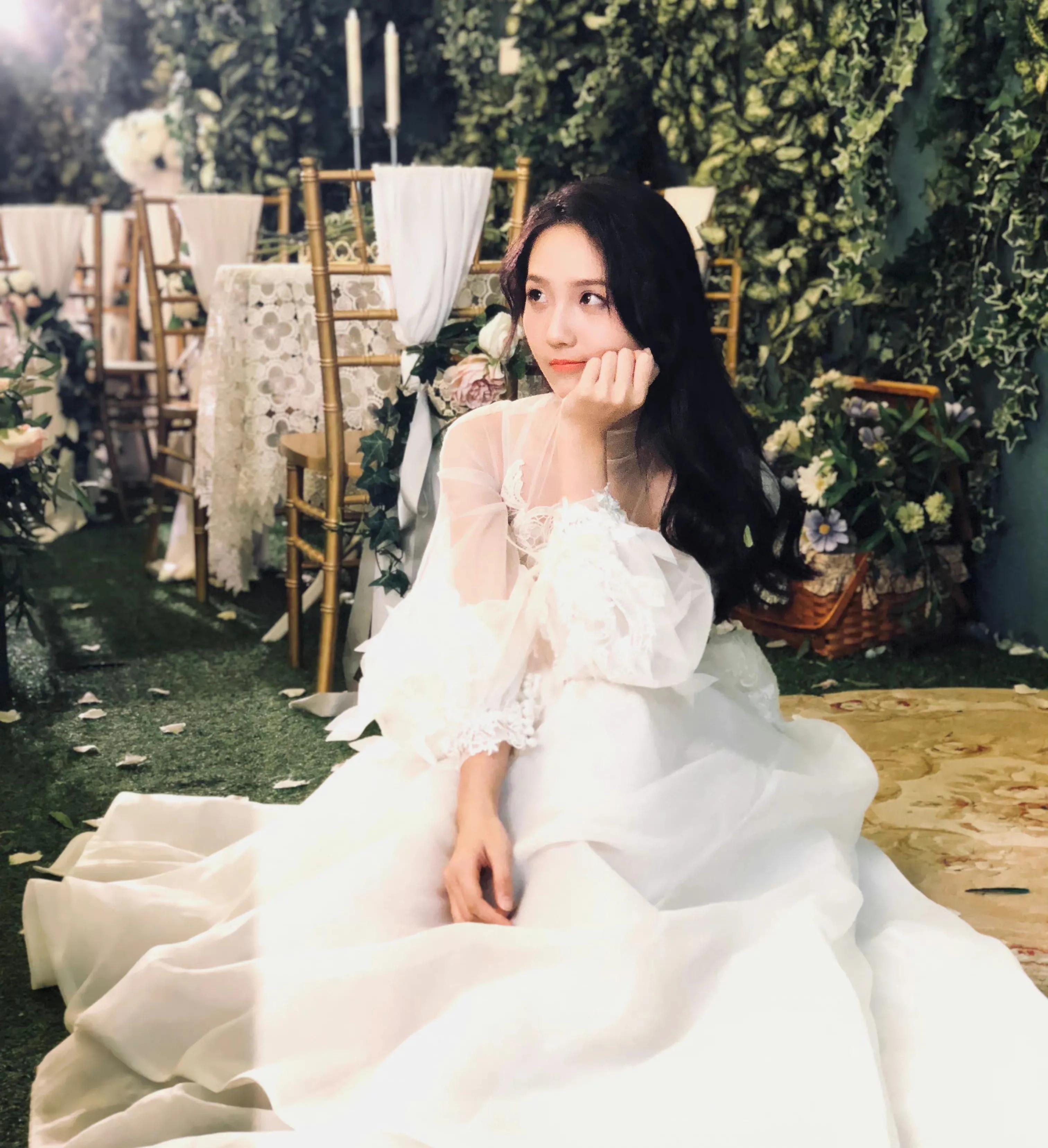 Looking at the stars from the abyss Liu Lifei - iNEWS