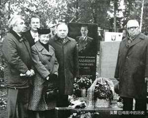 The colonel principal in the World War II movie "Podolsk Cadet", who ...