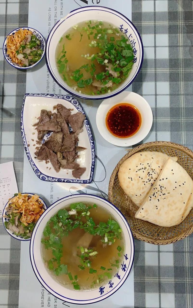 Do you have to eat mutton steamed buns in Xi'an?Northwesterners are not ...