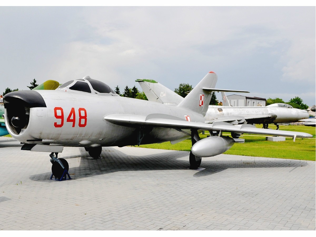 65 years ago, the J-5 fighter jets soared into the sky. The Chinese Air ...