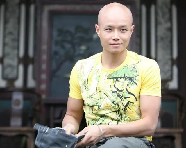 Le Jia: From the gold medal host to disappearing on the screen, what ...