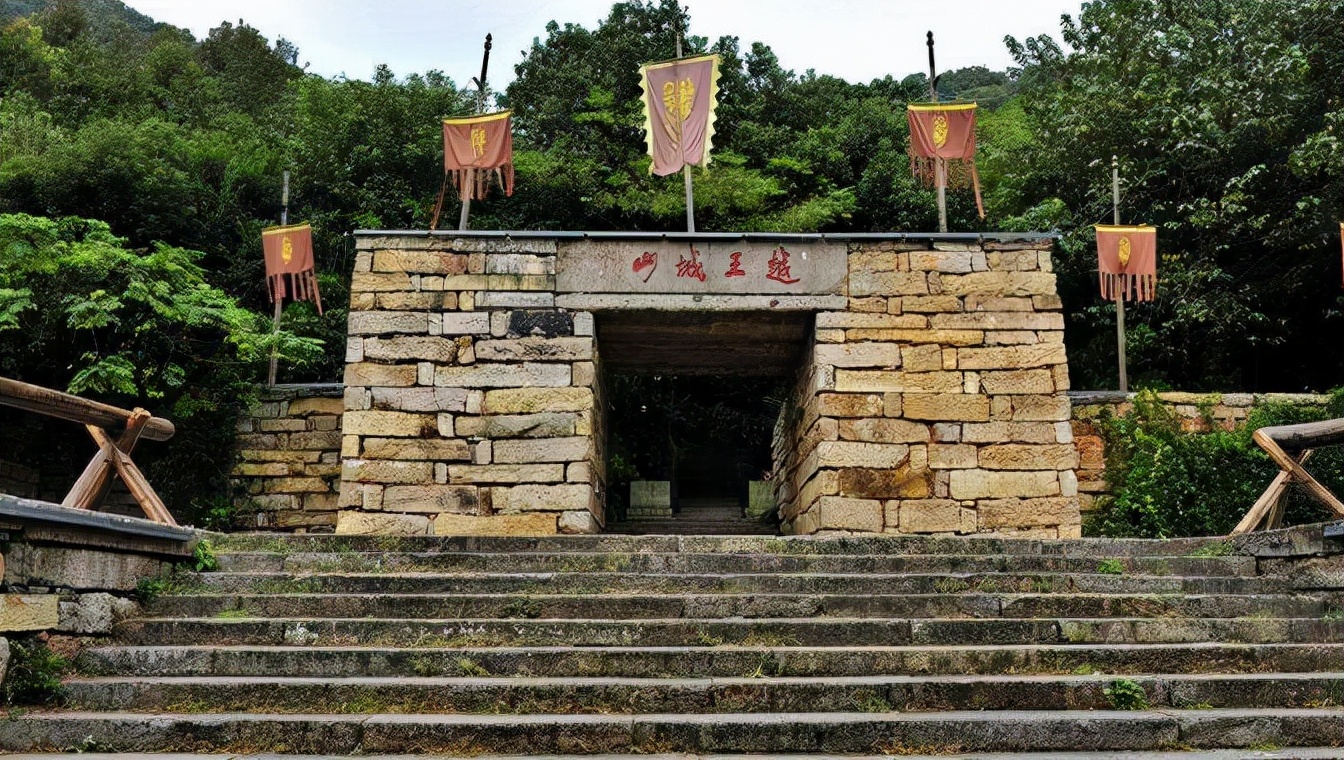 Zhuge Liang can let Meng Huo go, why can't Fu Chai let Gou Jian? - iNEWS