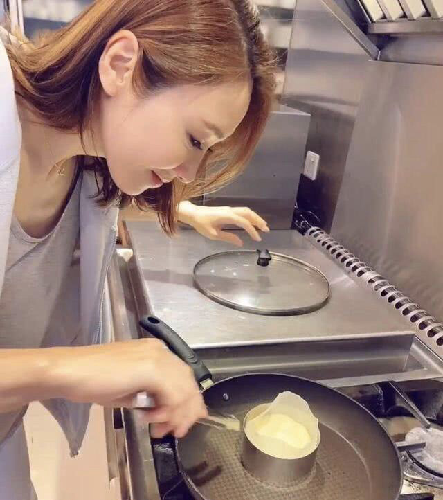 Kutai Gigi Lai Zi has a good face in the photos, and his 3 daughters ...