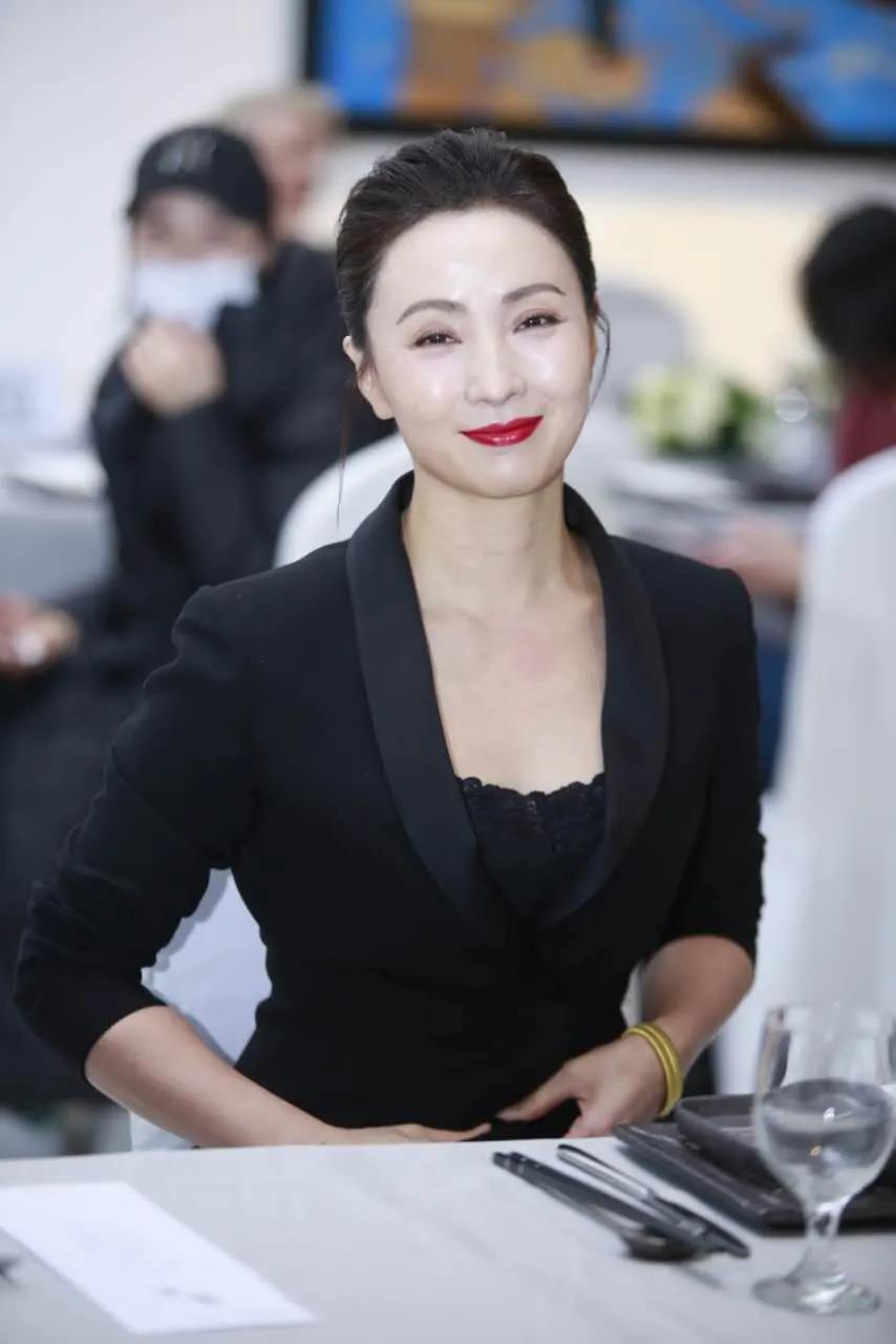 Xiao Tao Hong used vinegar to water his love, and then Xu Zheng became ...