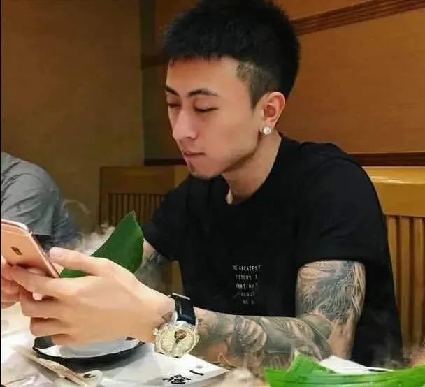 The Mystery of Qin Fen's Status as Emperor of Shanghai - iNEWS