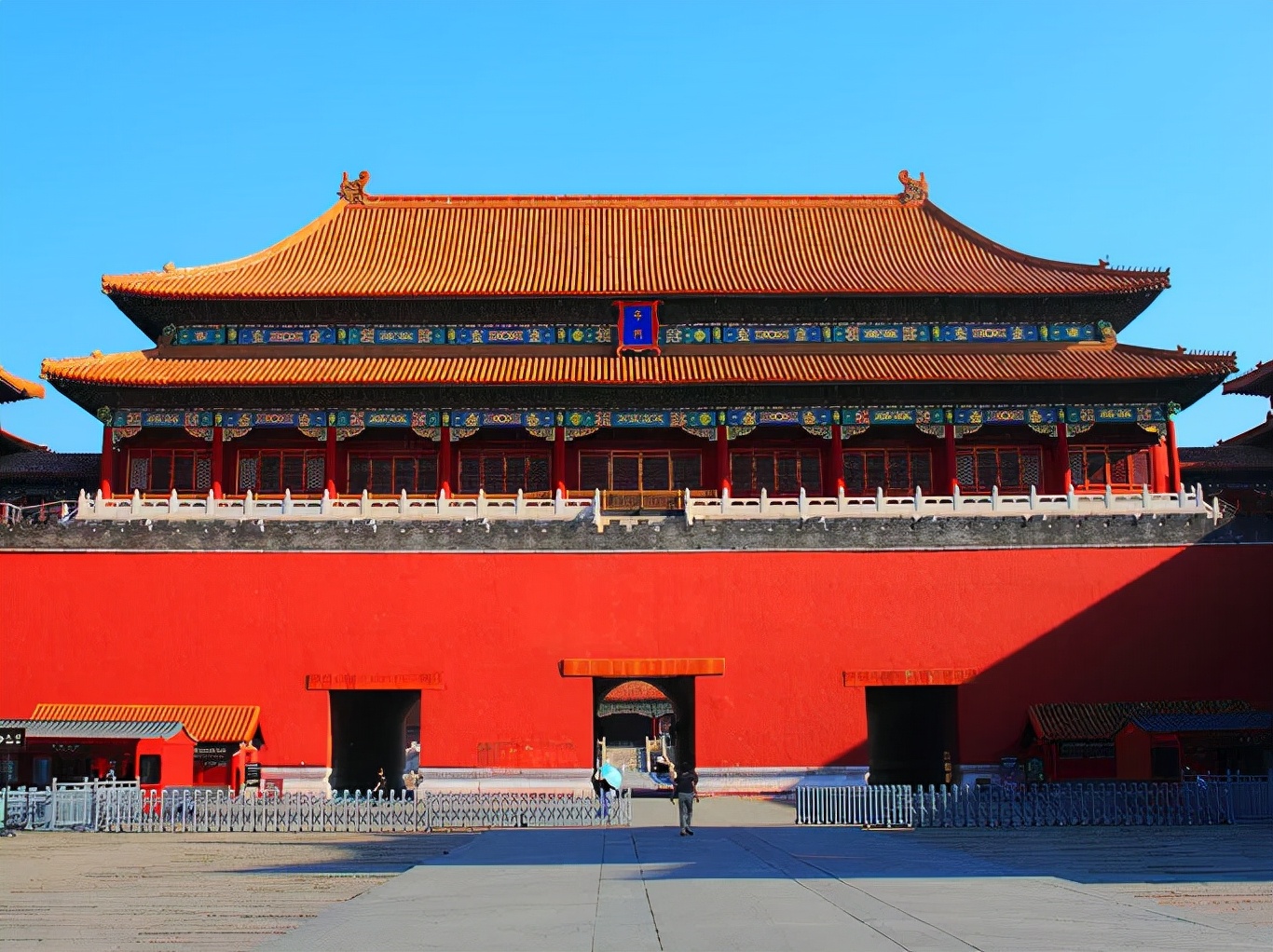 The profound meaning of the doors and windows of the Forbidden City ...