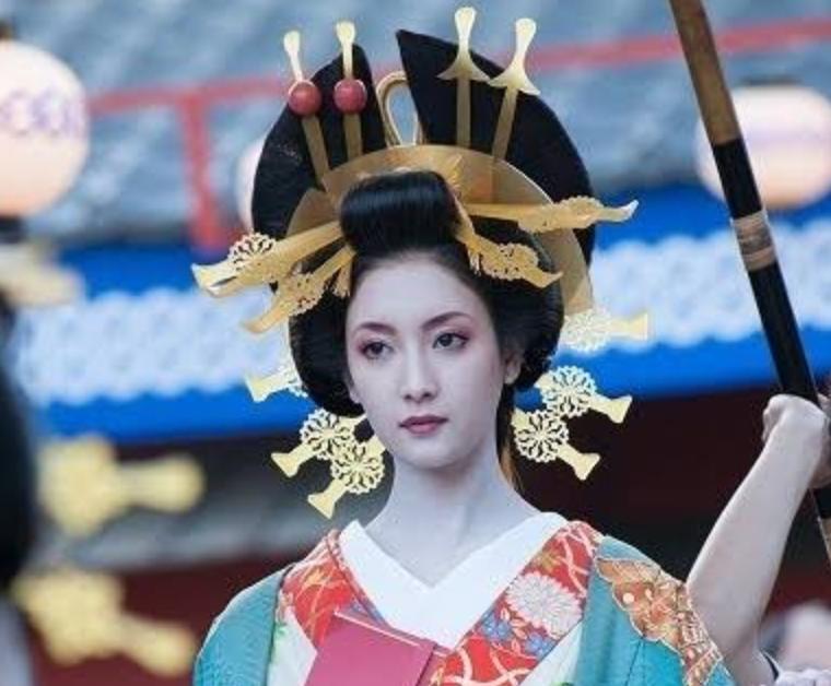 What are the requirements for dating a Japanese oiran?If you want to ...