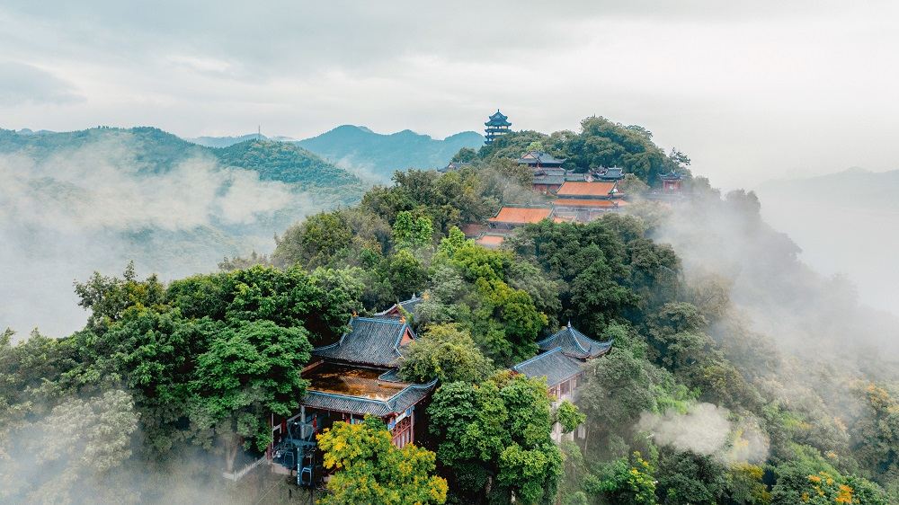 The legendary "Yin Cao Jifu" really exists. There are endless tourists ...