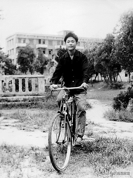 Li Shufu, an entrepreneurial "old gun", changed his career six times ...
