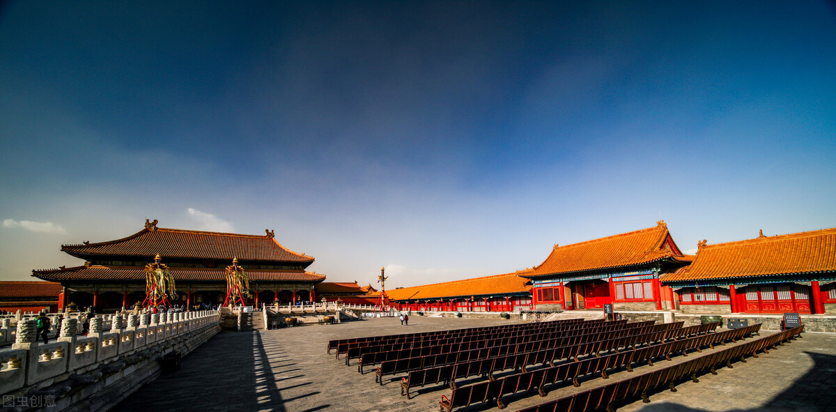 "Tao De Jing" Chapter 25: What is "Tao"?Lao Zi's words: Tao follows ...