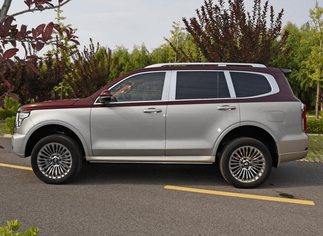 The tank 500 customized version of the real car appeared on the street ...